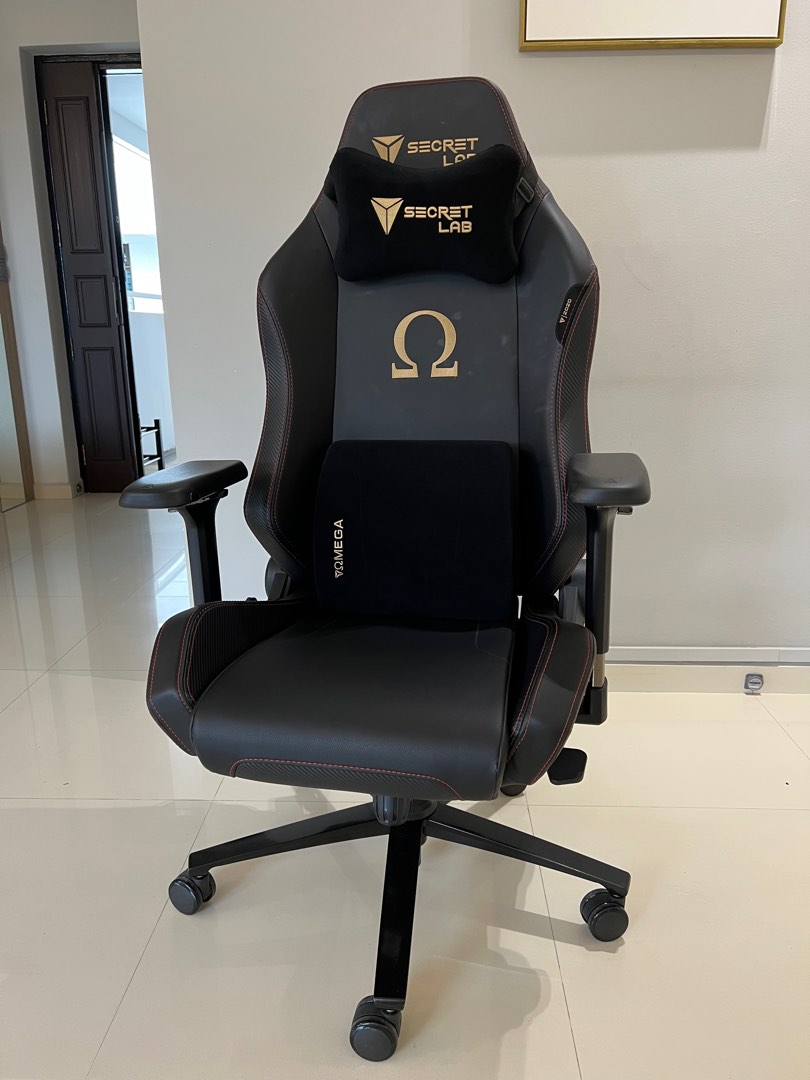 Secret lab Chair Omega 2020, Furniture & Home Living, Furniture, Chairs ...