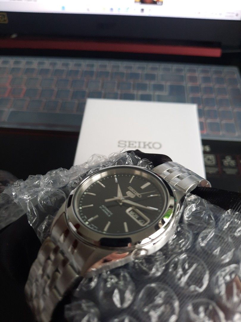 Seiko 5 SNKL23K1 Day Date Automatic Watch, Luxury, Watches on Carousell