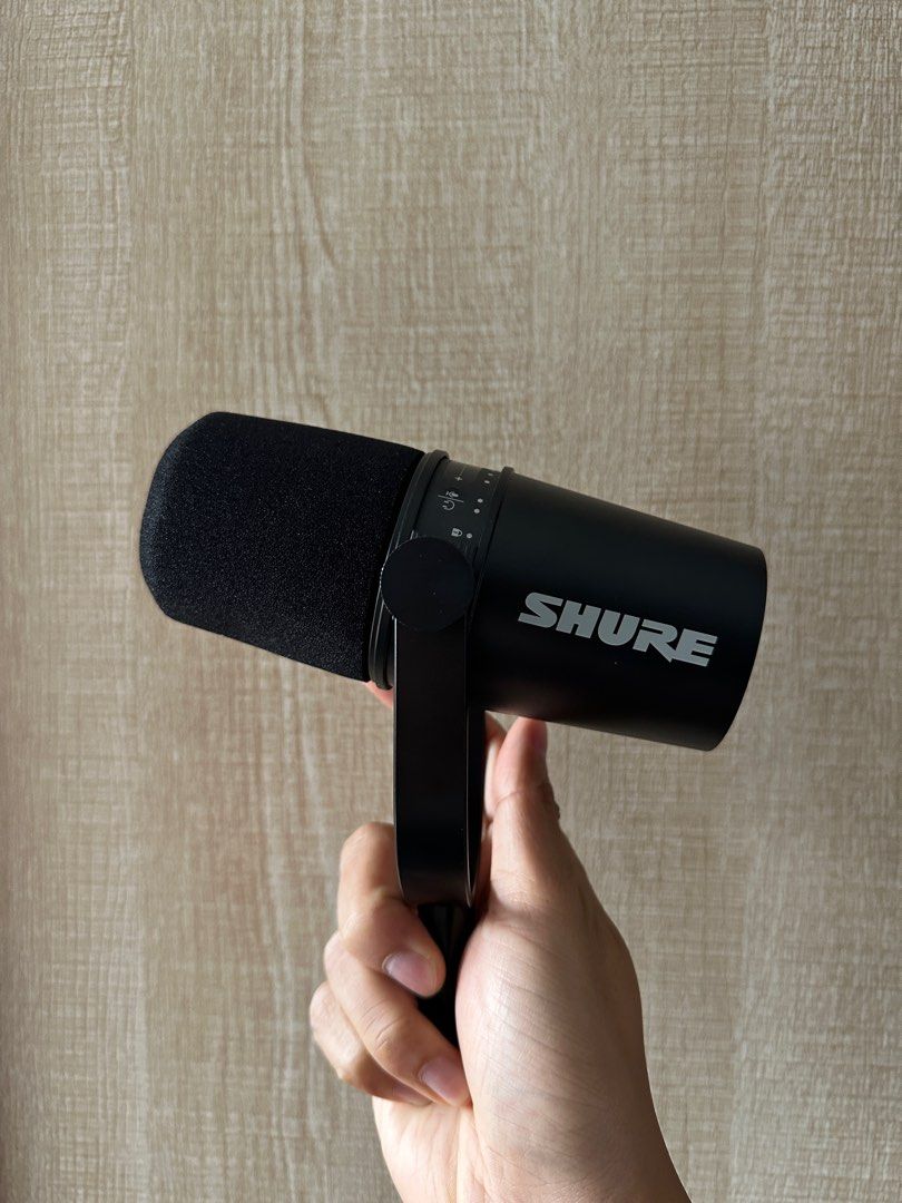 Shure MV7 Mic, 音響器材, 咪高風/麥克風 - Carousell