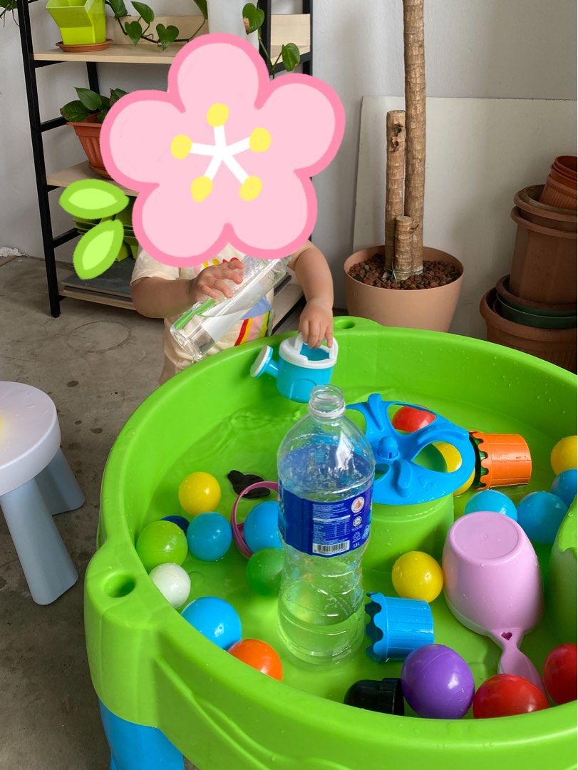 Step 2 water table, Babies & Kids, Infant Playtime on Carousell