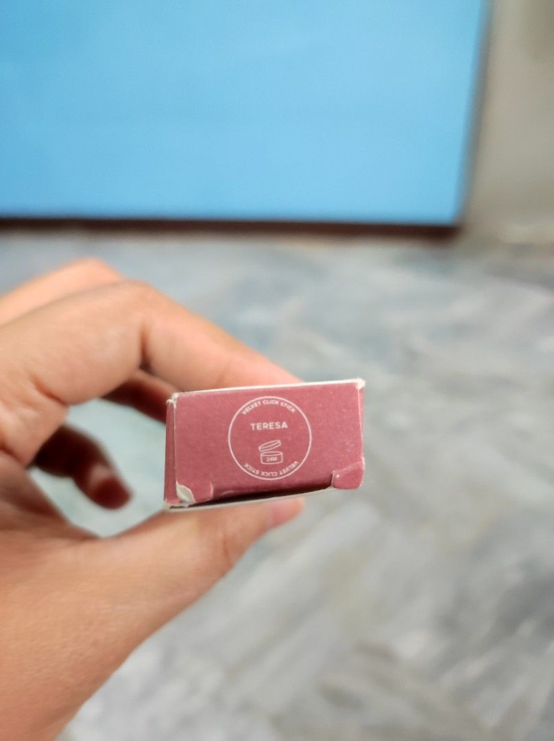 Strokes Velvet Click Stick ' Teresa ', Beauty & Personal Care, Face ...