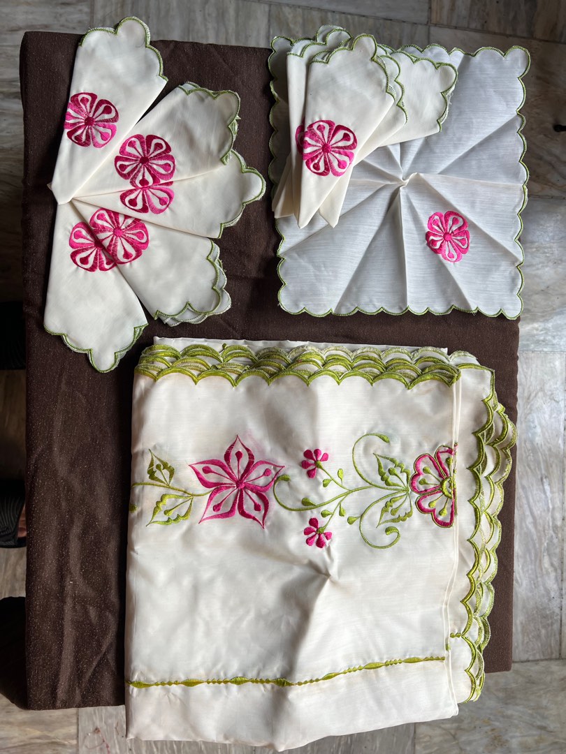 Table Linen Cute Design on Carousell