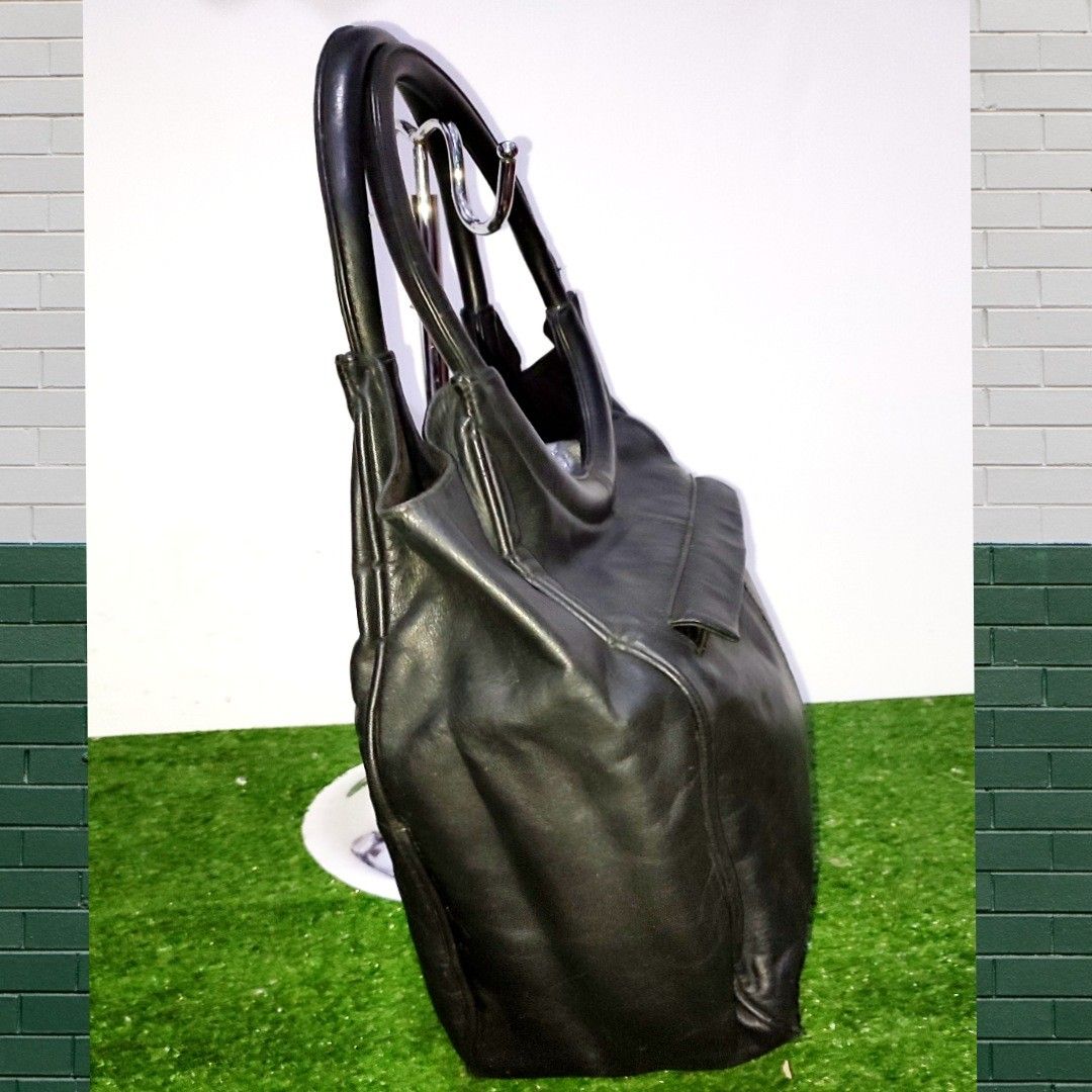 Tas Hobo MCM Kulit Asli Second Bekas Seken, Fesyen Wanita, Tas & Dompet ...