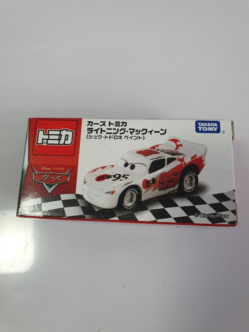 Tomica Disney Pixars Cars Mack C-39 Bus Lightning Mcqueen Yellow Carbon ...