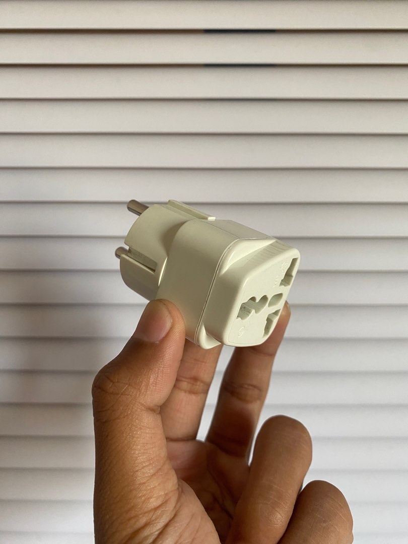 Universal Socket Adapter Tv And Home Appliances Electrical Adaptors