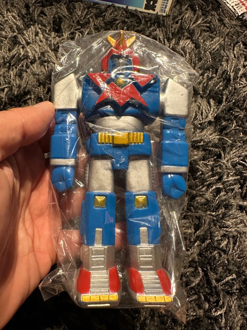 Voltes v Popy Sofubi vintage original on Carousell