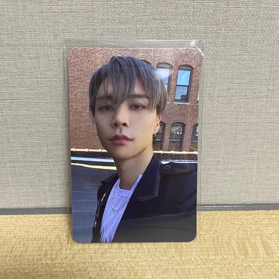 [WTT/WTS] Johnny Ayyo B Version Photocard, Hobbies & Toys, Memorabilia ...