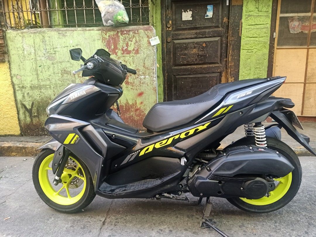 Yamaha Aerox v2 non abs, Motorbikes, Motorbikes for Sale on Carousell