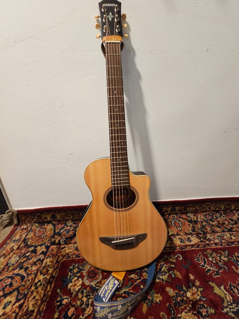 Yamaha APXT2, Hobbies & Toys, Music & Media, Musical Instruments on ...