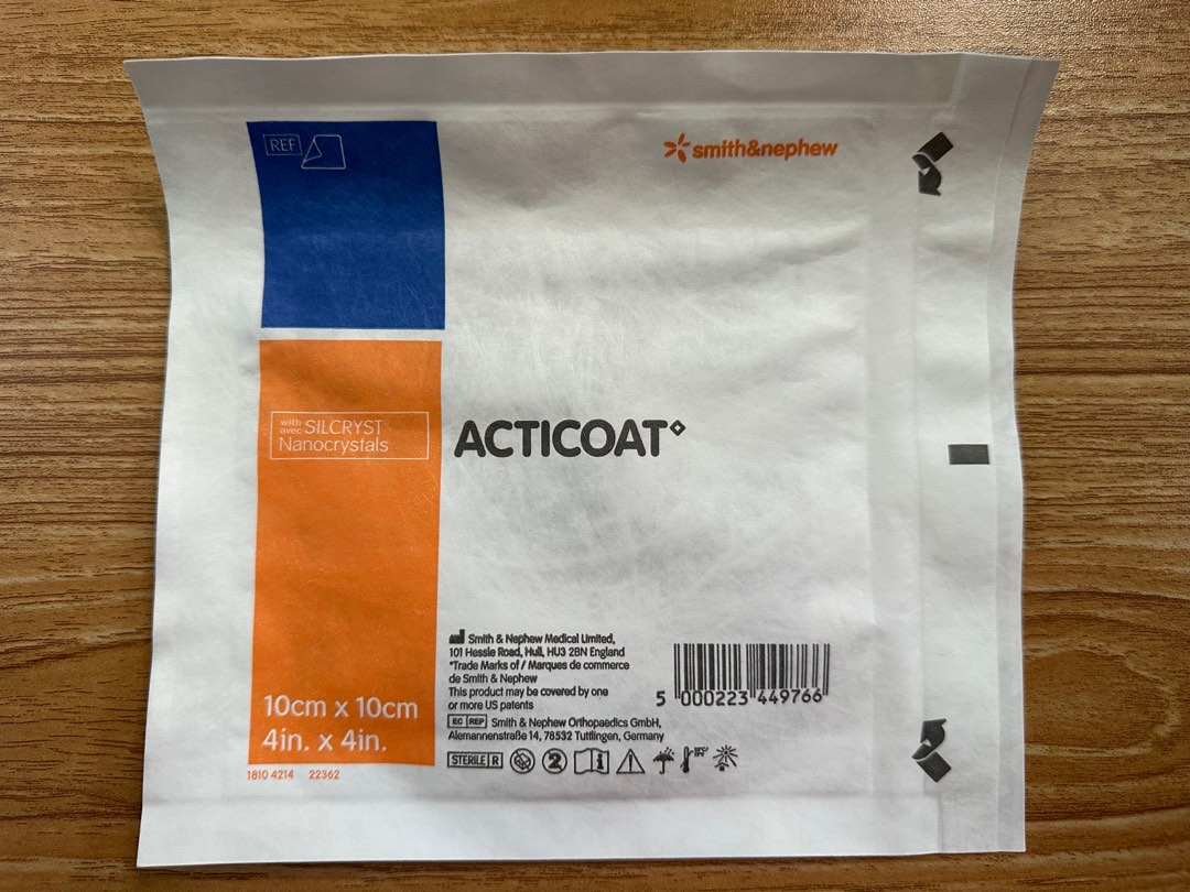 Acticoat with avec SILCRYST Nanocrystals 10x10cm, Health & Nutrition ...