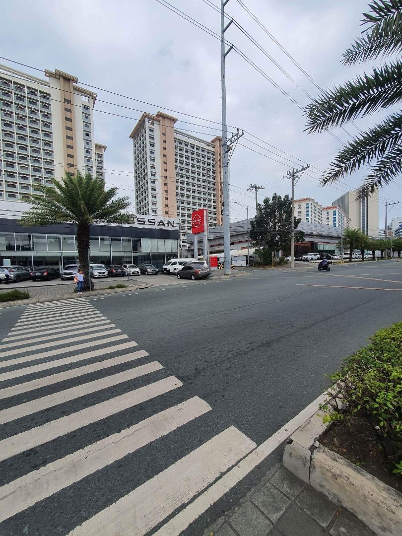 Alabang City Studio type Condominium unit at Studio City P2.8 M ...