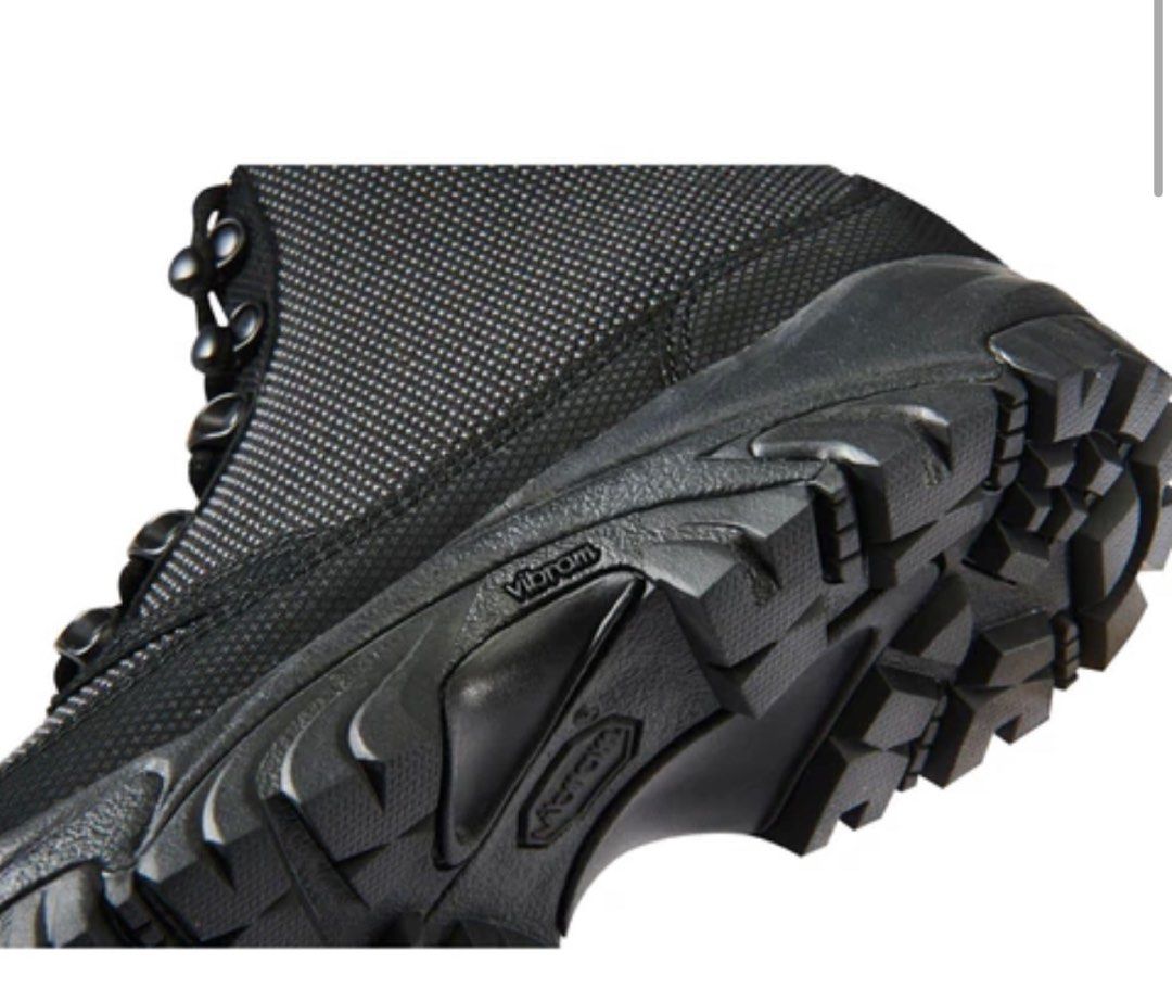 Brand New Tracking Boots, Men's Fashion, Footwear, Boots on Carousell