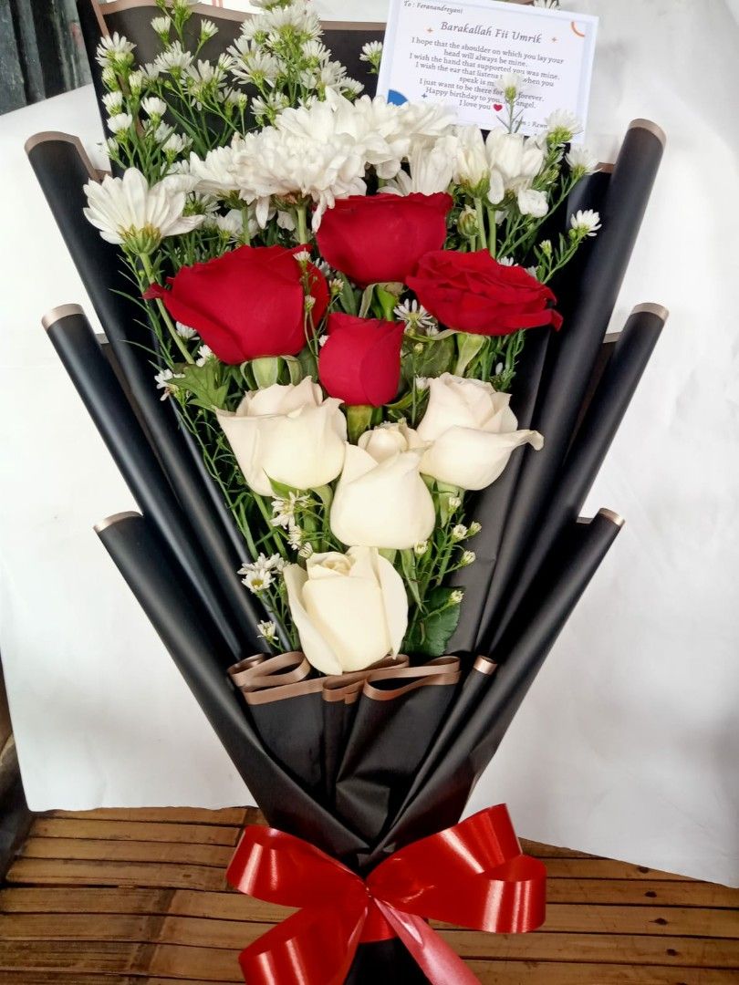 Buket bunga mawar merah putih asli segar CMHI BDG PDLRG, Desain ...