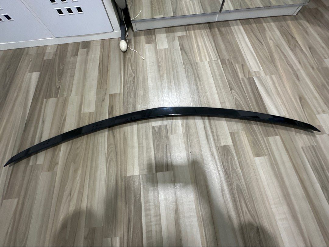 C180 W204 boot lip gloss black, Car Accessories, Accessories on Carousell