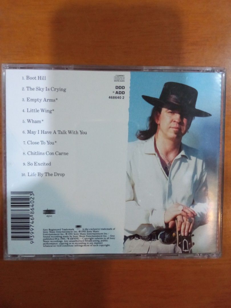 CD - Stevie Ray Vaughan - The sky is crying, Hobbies & Toys, Music ...