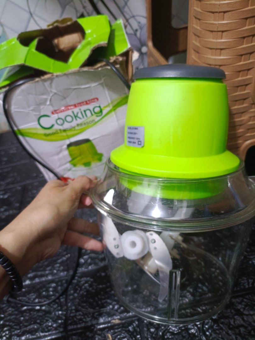 Chopper Besar, Kitchen & Appliances di Carousell