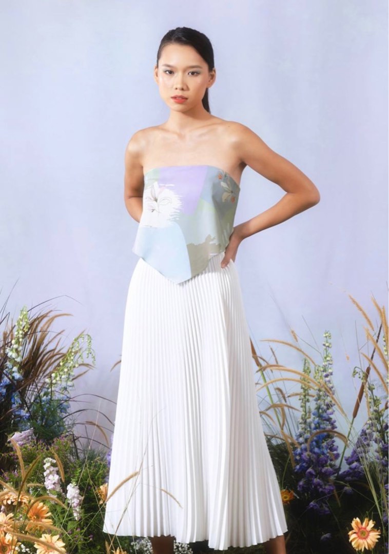Claude Jilli Top, Women's Fashion, Tops, Sleeveless on Carousell