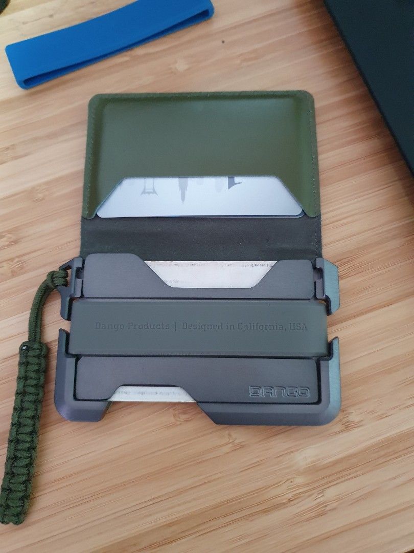 Dango wallet D01 Dapper bifold, Men's Fashion, Watches & Accessories ...