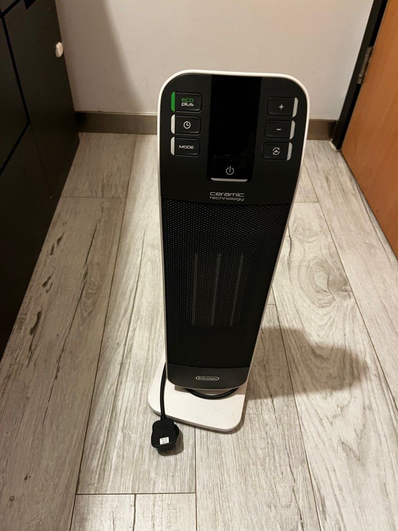 DeLonghi Ceramic Technology Upright Heater, 家庭電器, 冷氣機及暖風機 - Carousell