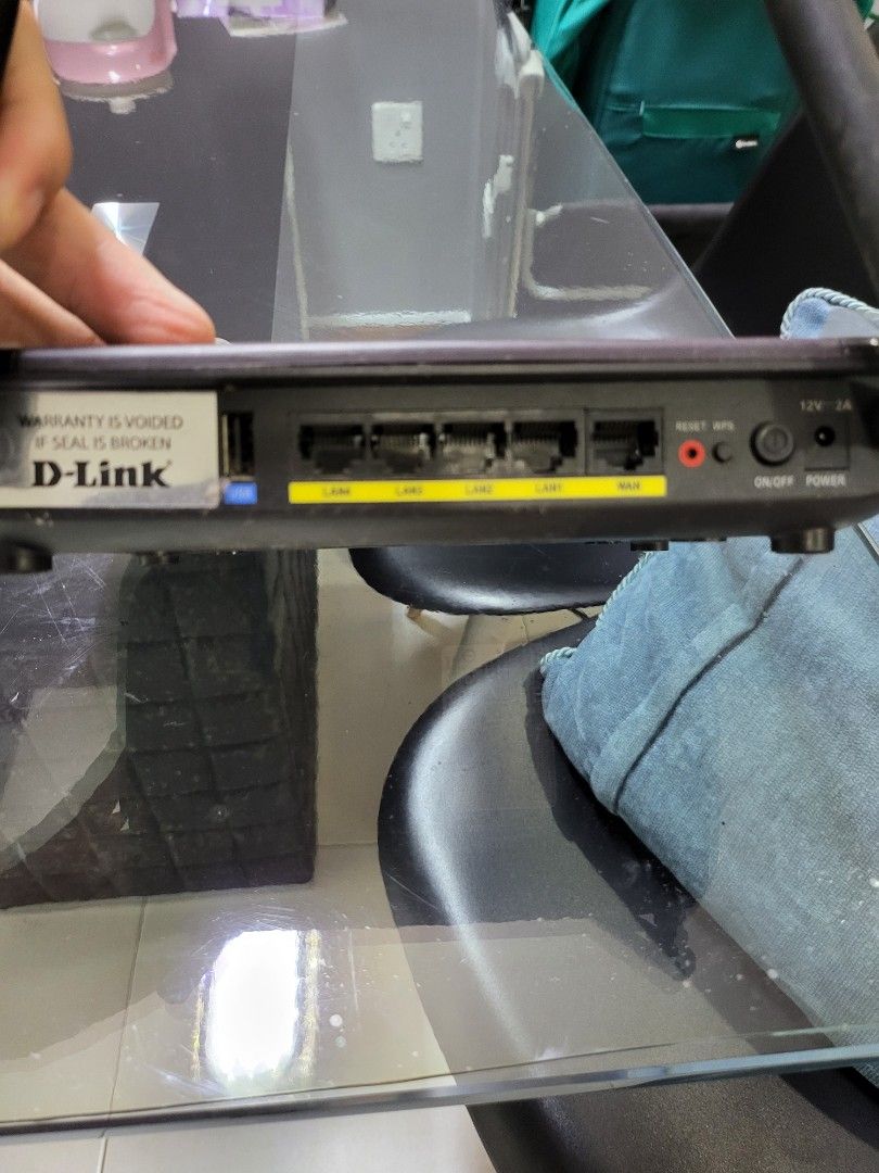 D-Link Internet Router and Modem - Supports Fibre broadband - Both in ...