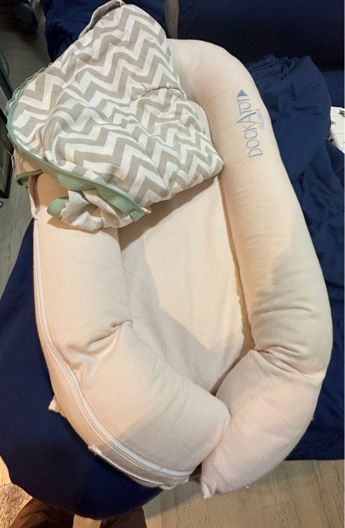 Dockatot Deluxe+, Babies & Kids, Baby Nursery & Kids Furniture ...