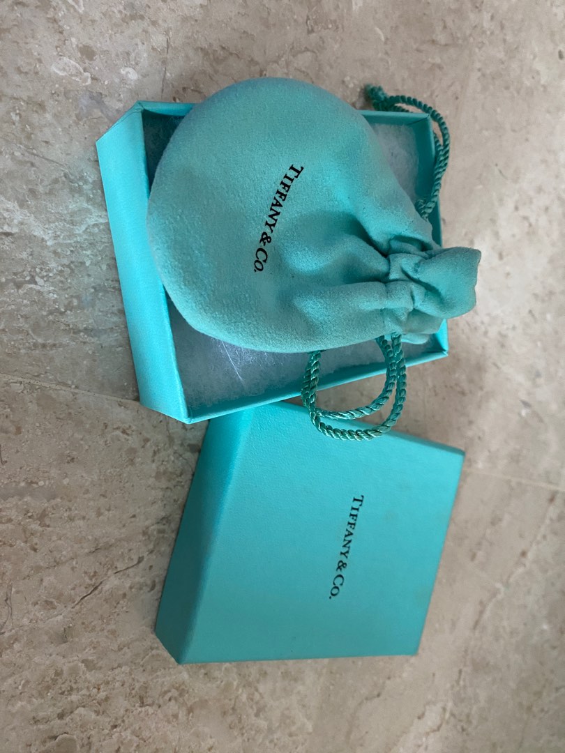 Empty Tiffany & Co. box, Women's Fashion, Jewelry & Organisers ...