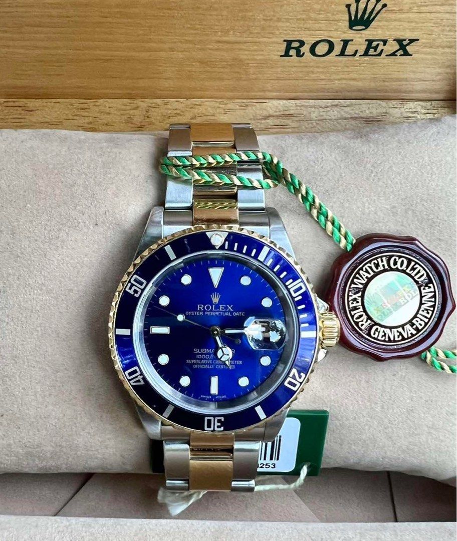 FOR SALE: 2004 Rolex Submariner Bluesy (Collector Set), Luxury, Watches ...