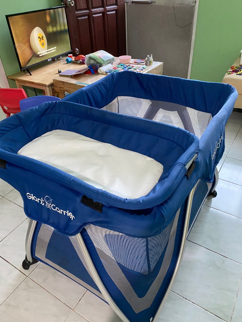 Giant Carrier Crib / Playpen Geofrey 2-way adjustable height, Babies ...