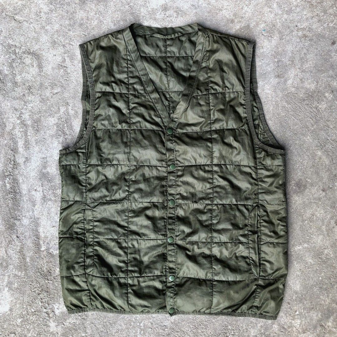GU Quilted Military Green Vest - 2000's, Men's Fashion, Tops & Sets ...
