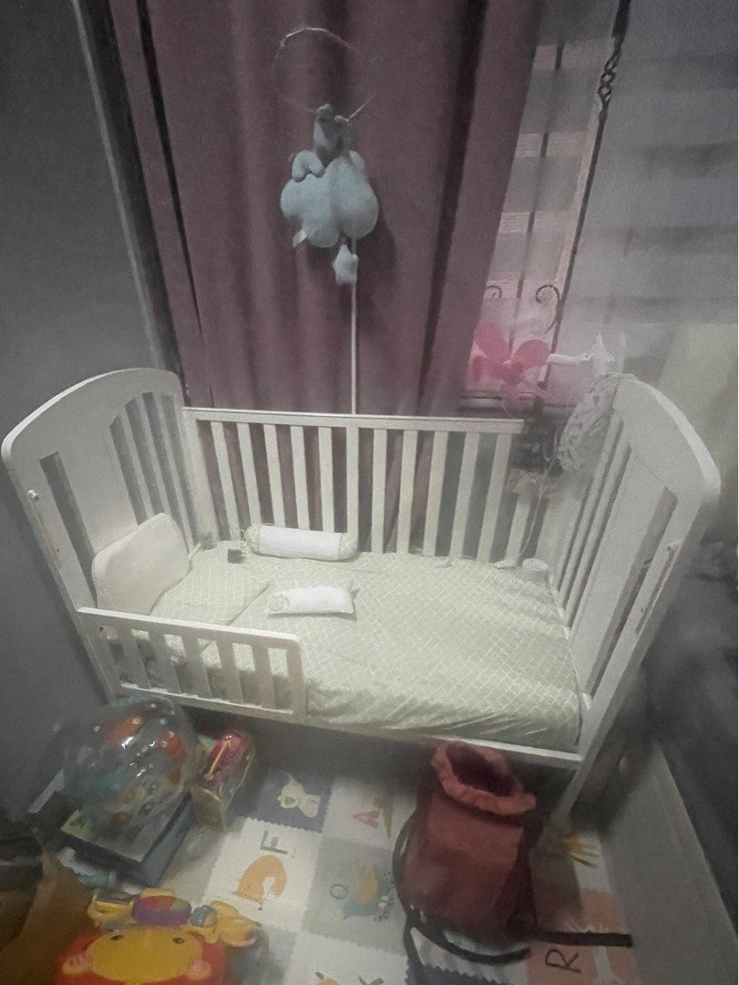 Happy Cot Happy Star 5-in-1 Convertible Baby Cot, Babies & Kids, Baby ...