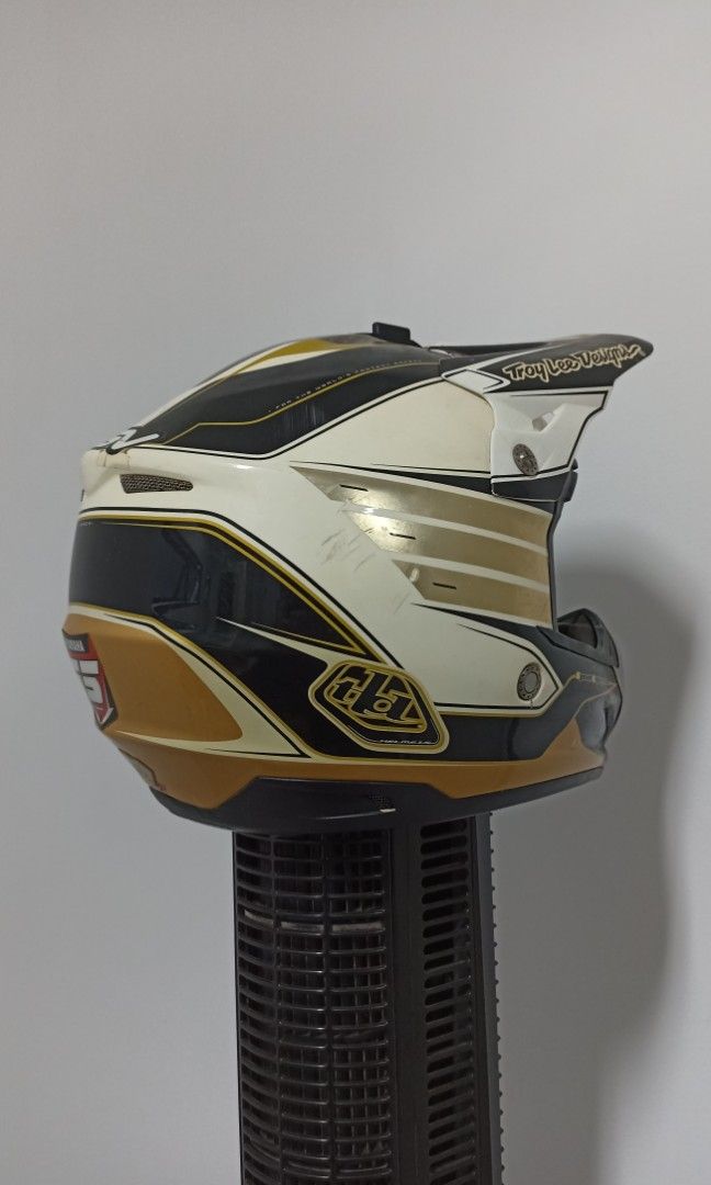 Helmet TLD MACH M, Motorcycles, Motorcycle Apparel on Carousell