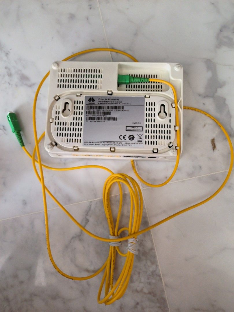 Huawei modem router HG8240H5, Computers & Tech, Parts & Accessories ...