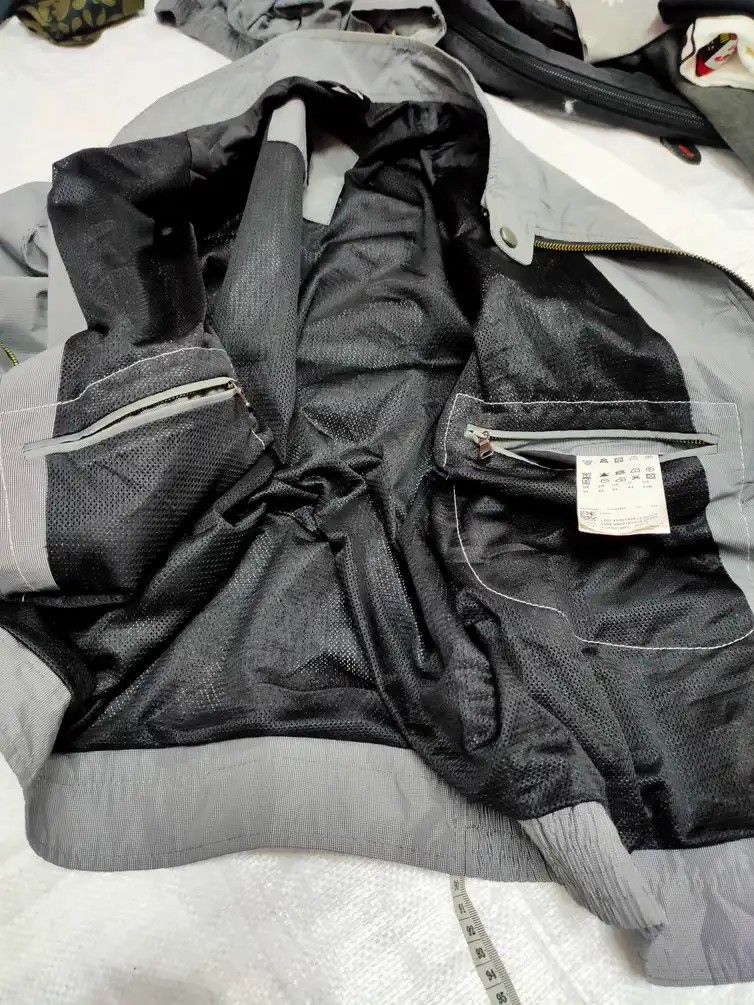 Hugo boss light jacket, Men's Fashion, Coats, Jackets and Outerwear on ...