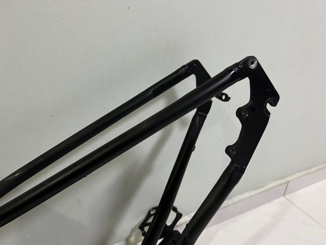 Hybrid Aluminium 6061 Frame Matte Black 700C, Sports Equipment ...
