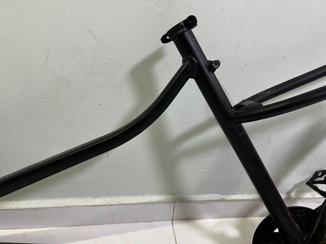 Hybrid Aluminium 6061 Frame Matte Black 700C, Sports Equipment ...