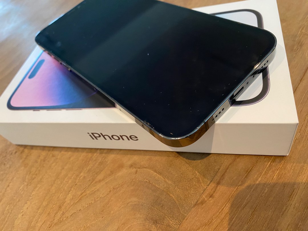 iphone 12 PRO MAX bottom left screen glass chipped, Mobile Phones ...