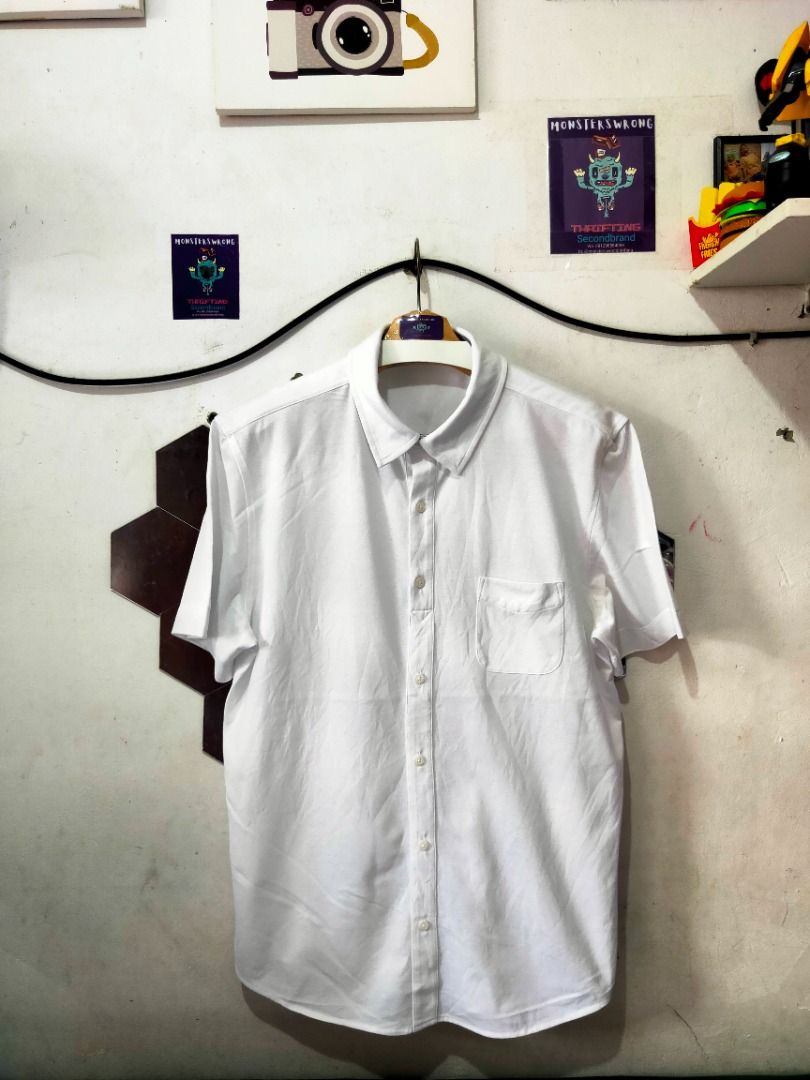 Kaos Polo Menem Putih Kancing Full Polos, Fesyen Pria, Pakaian , Atasan ...