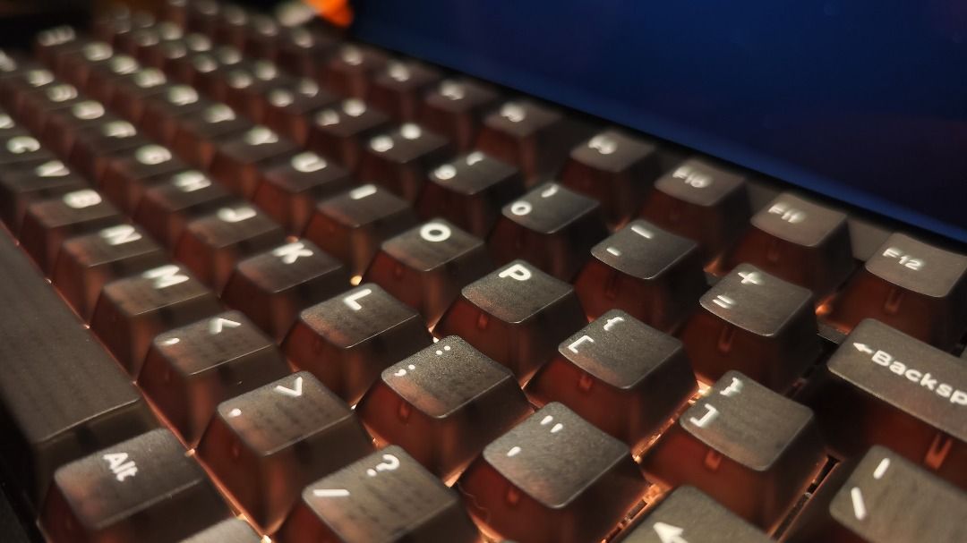 [Keyboards/Etc] Domikey Obsidian White on Black Keycaps FULL KIT Triple ...