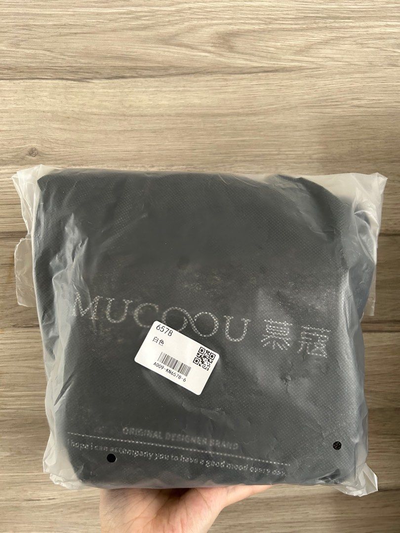 Kunogigi White Bag, Women's Fashion, Bags & Wallets, Cross-body Bags on ...