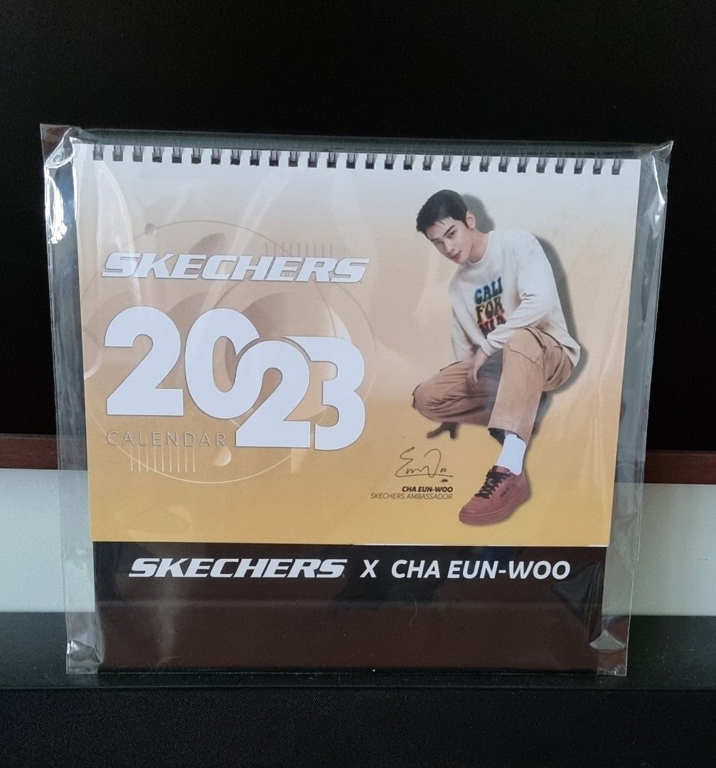 Table Calendar 2023 Limited Edition K-POP Star, Hobbies & Toys ...