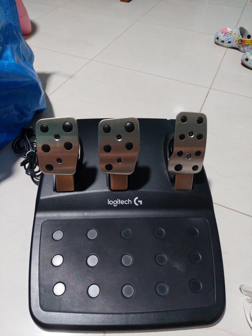 Logitech wheel, Video Gaming, Video Game Consoles, Others on Carousell
