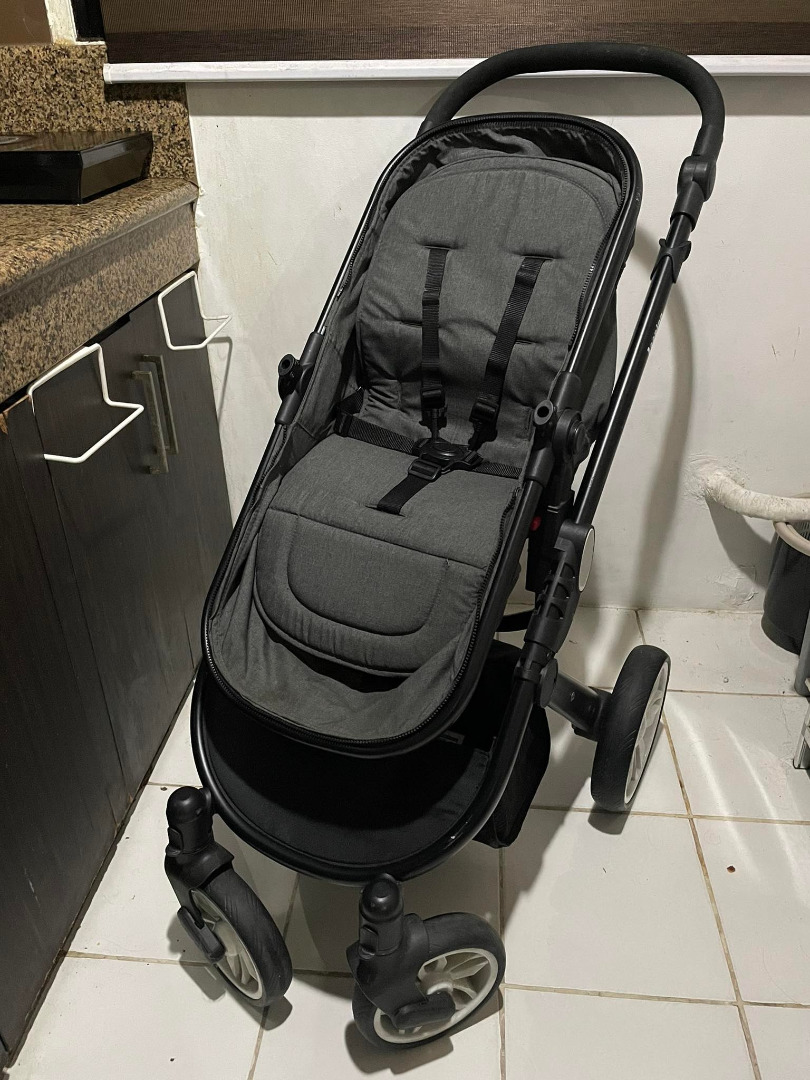 Looping Squizz 1, Babies & Kids, Going Out, Strollers on Carousell