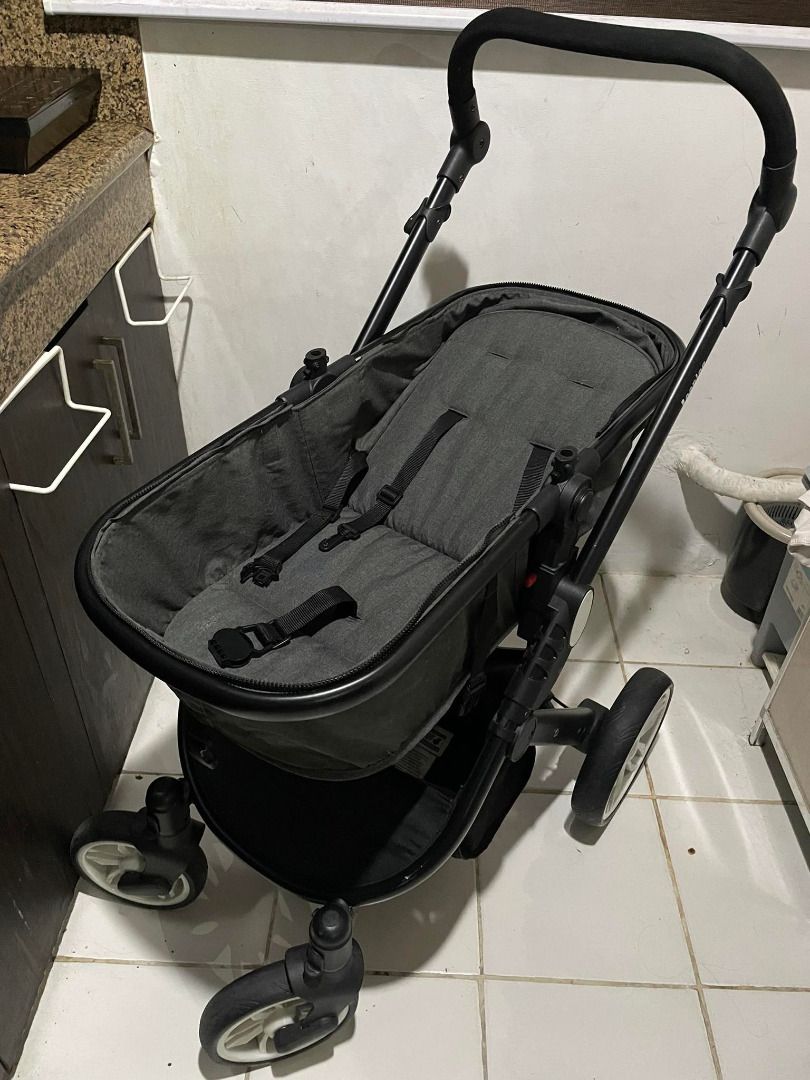 Looping Squizz 1, Babies & Kids, Going Out, Strollers on Carousell