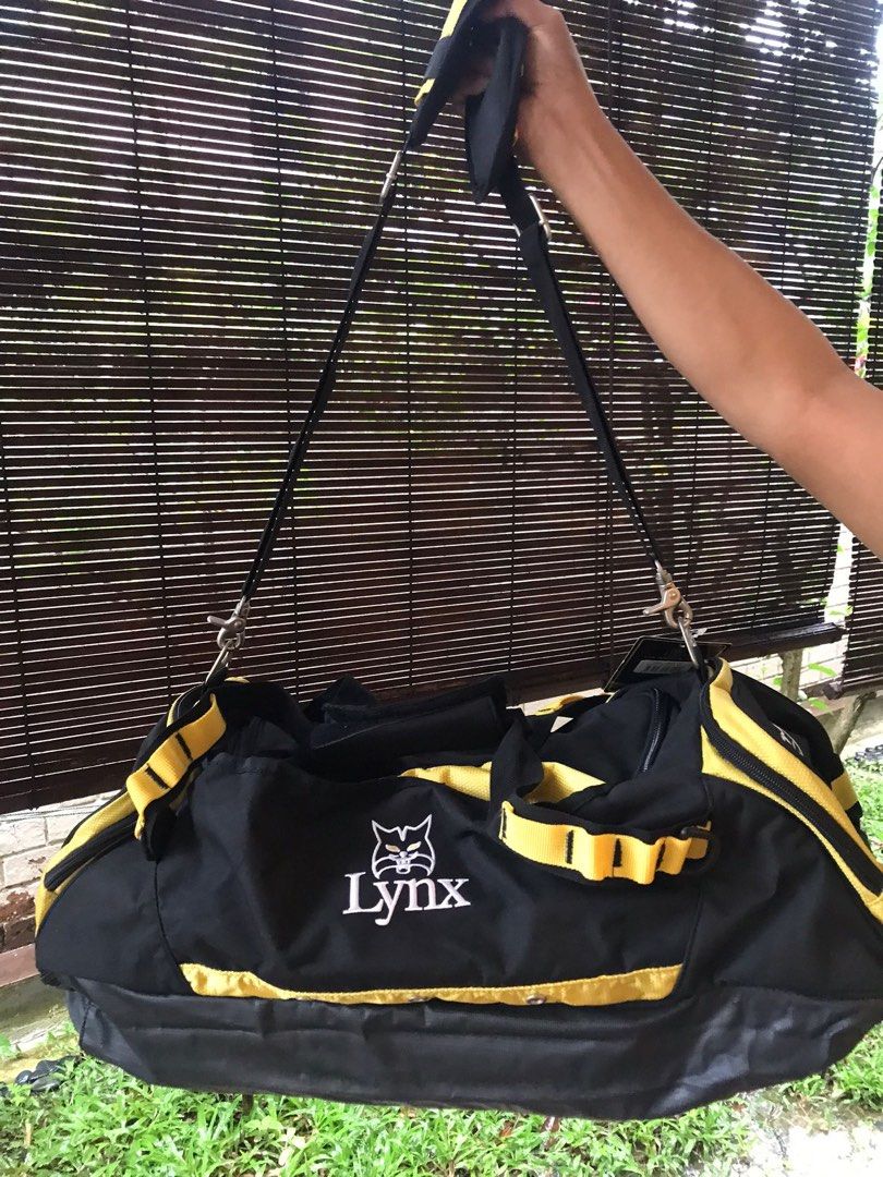 Lynx Golf Shoulder Duffel Bag, Men's Fashion, Bags, Sling Bags on Carousell