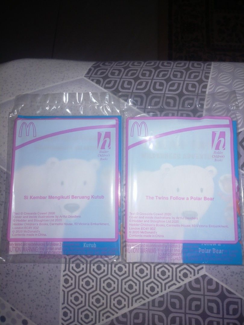 Mcd happy meal reader book 1 polar bear beruang kutub, Hobbies & Toys ...