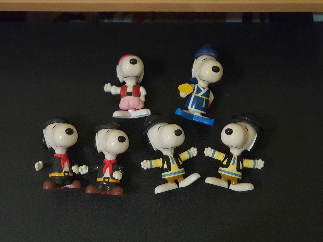 McDonald's 1999 Snoopy World Tour Mcd Happy meal, Hobbies & Toys ...