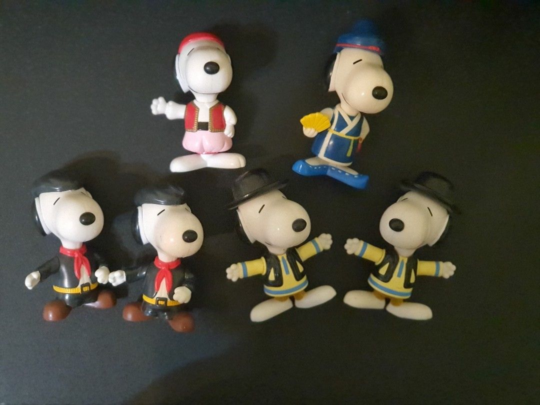 McDonald's 1999 Snoopy World Tour Mcd Happy meal, Hobbies & Toys ...