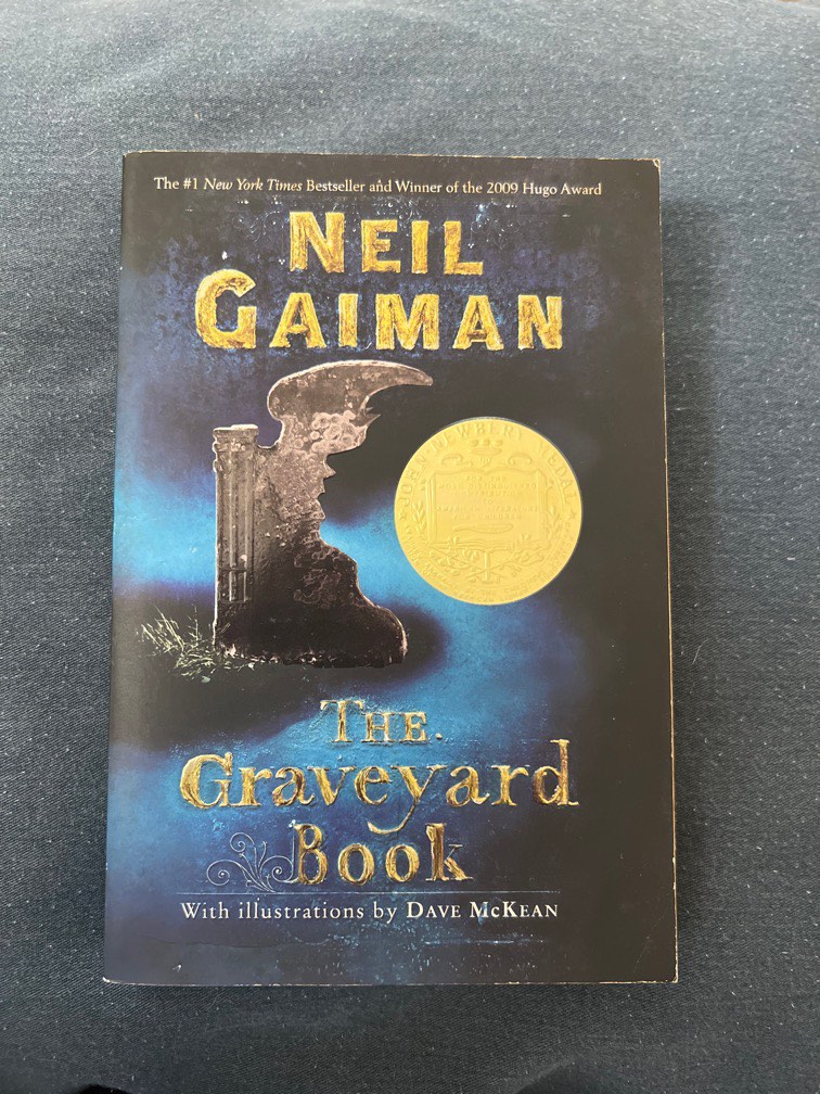 Neil Gaiman The Graveyard Book, Hobbies & Toys, Books & Magazines ...