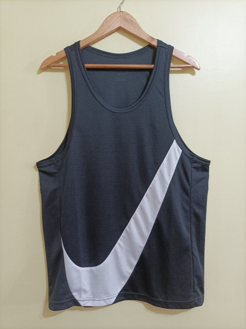 NIKE BIGSWOOSH SANDO, Men's Fashion, Activewear on Carousell