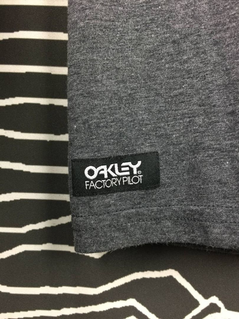 Oakley Factory Pilot Logo Regular Fit Tee, Men's Fashion, Tops & Sets ...